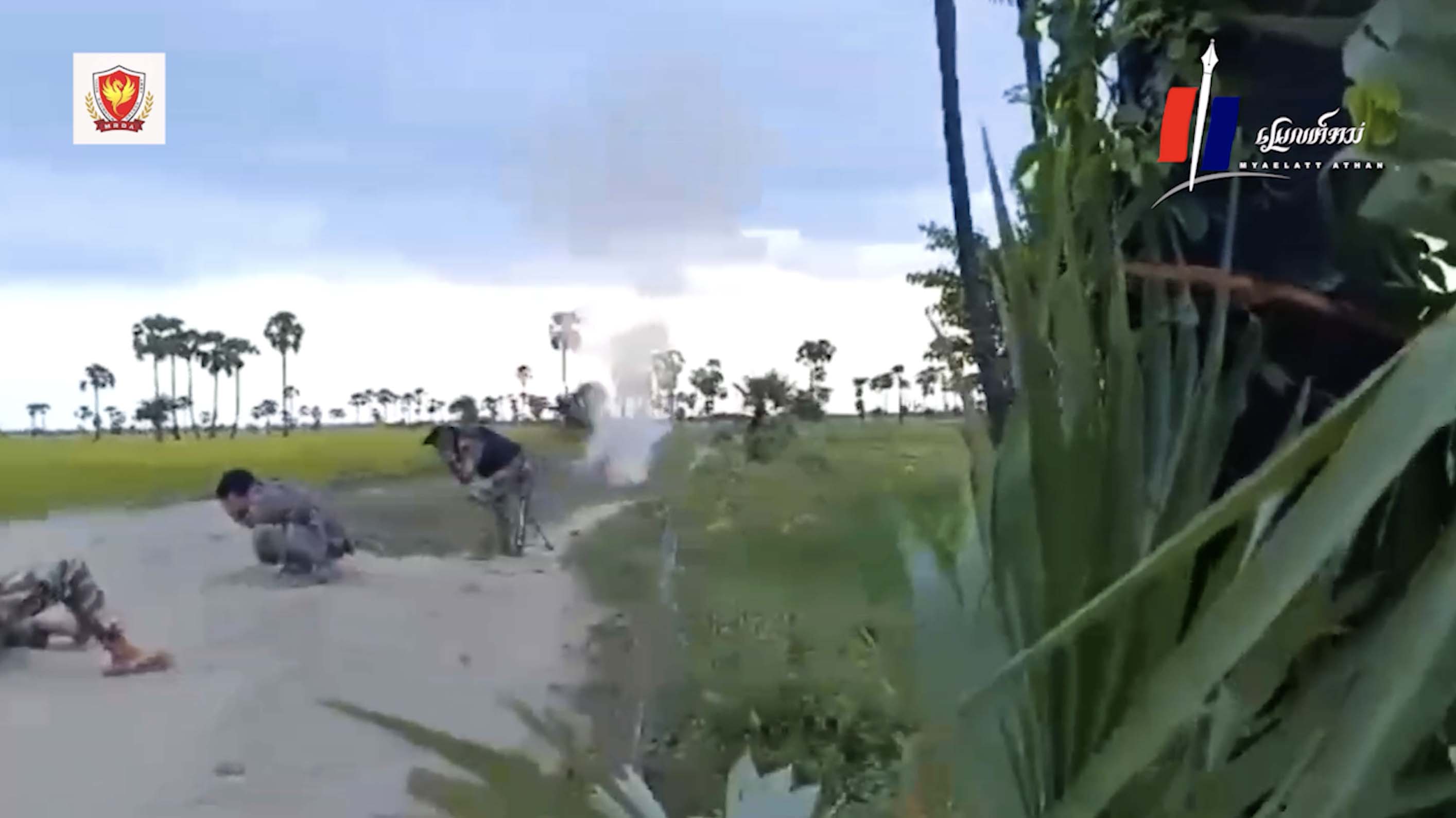 စစ်ကောင်စီစစ်ကြောင်း လက်နက်ကြီးနဲ့ ပစ်ခံရပြီး ၂ ဦးသေ ၆ ဦးဒဏ်ရာရ ရုပ် သံ